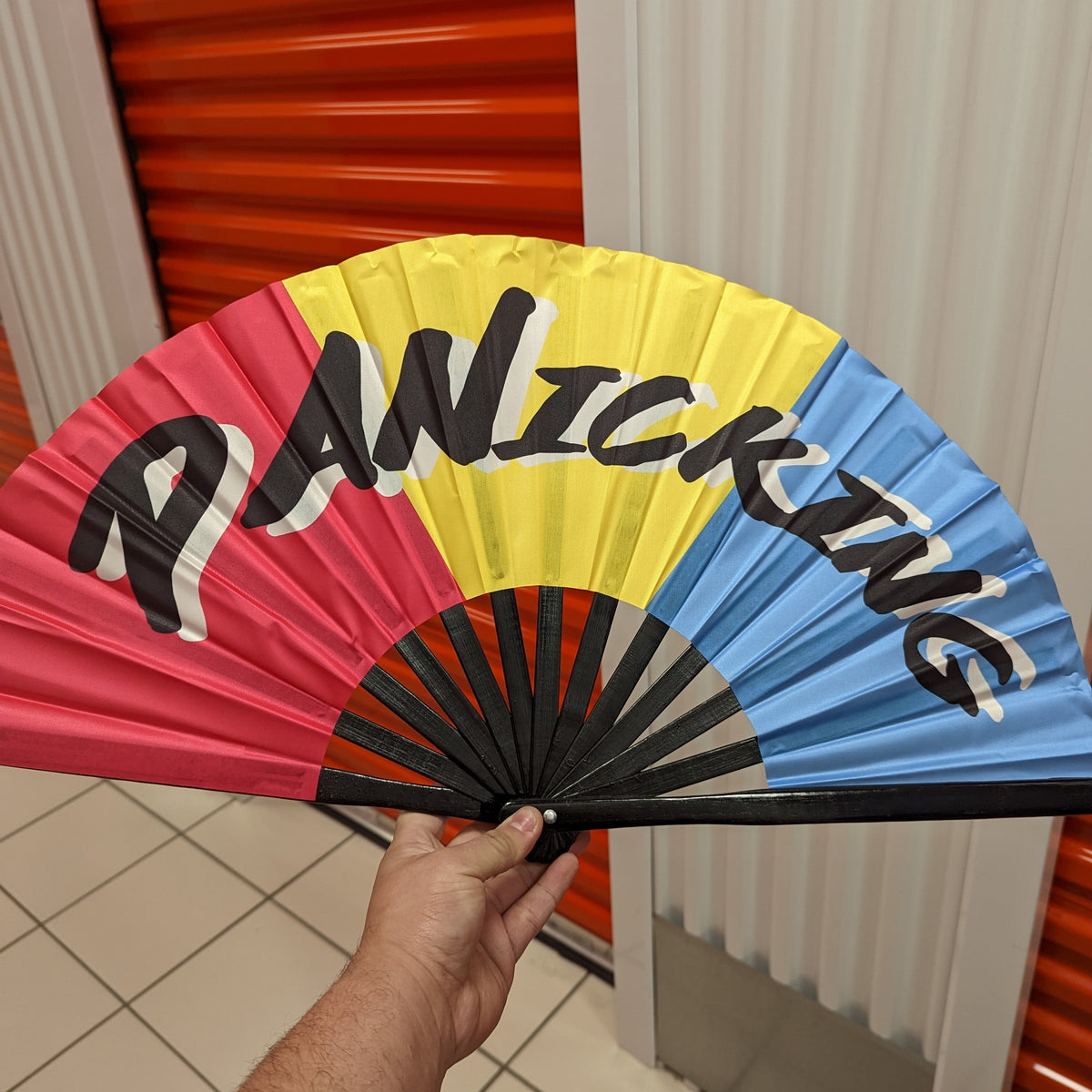Panicking Clap Fan – Pop Heart Studios